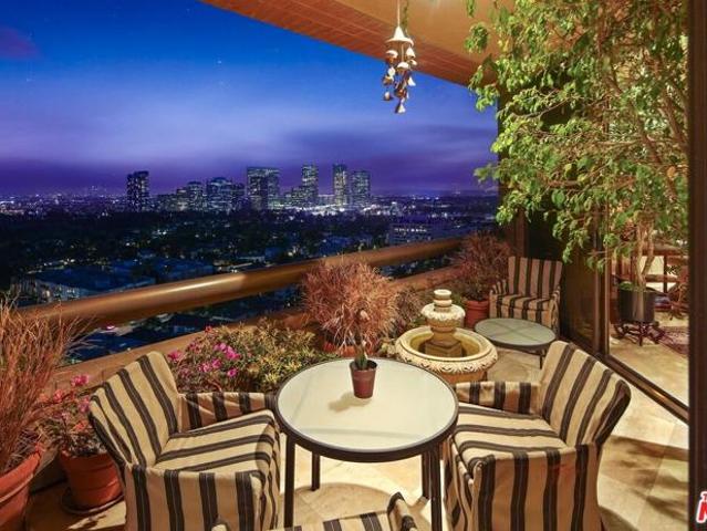 10430 Wilshire Blvd #1504, Los Angeles, CA 90024