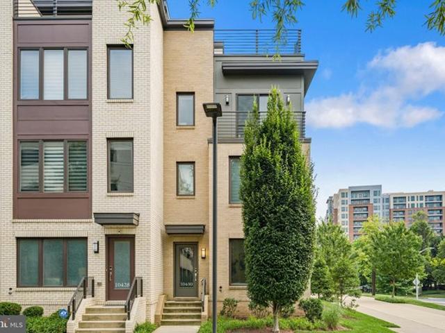 10430 Breuer St, Bethesda, MD 20817