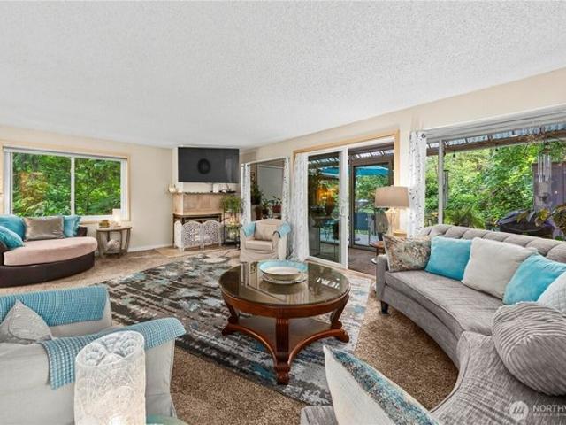 10430 Gravelly Lake Dr SW Apt 40, Lakewood, WA 98499