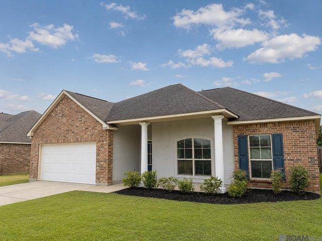 10430 Oakchase Dr, Denham Springs, LA 70706