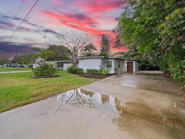 10431 110th Ave N, Largo, FL 33773