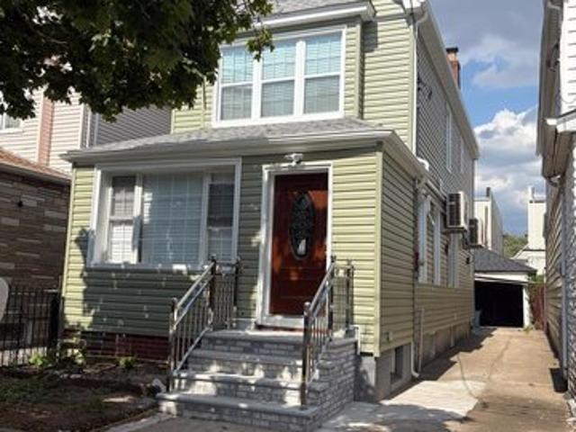 10431 th St, Richmond Hill South, NY 11419