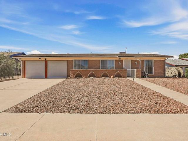 10437 Aphonia Dr, El Paso, TX 79924