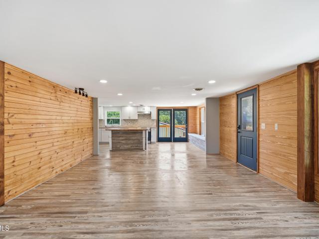 10434 Redwood Circle 10434