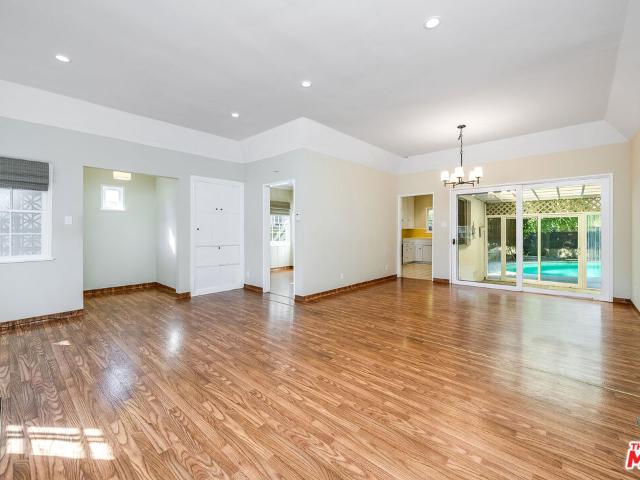10435 Whipple St, Toluca Lake, CA 91602 | MLS #25610