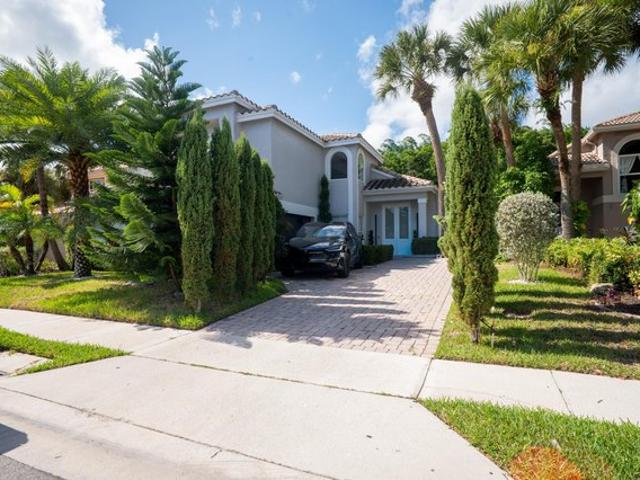 10438 Buena Ventura Dr, Boca Raton, FL 33498