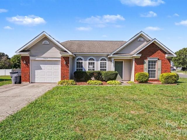 10439 Green Hedge Ave, Charlotte, NC 28269