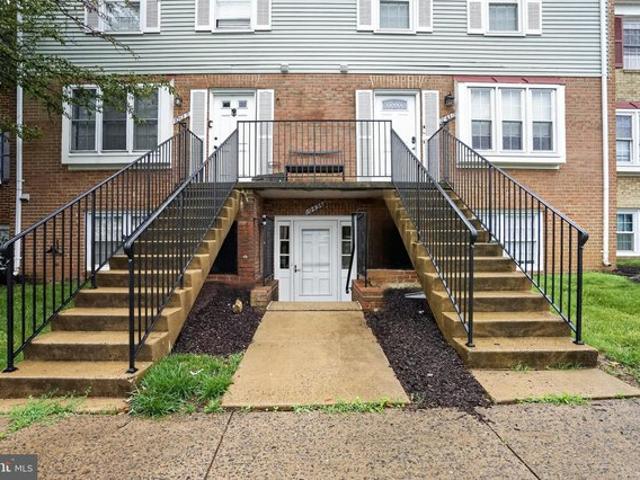1043 Margate Ct Unit 1043A, Sterling, VA 20164