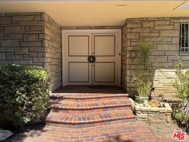 1043 Maybrook Drive