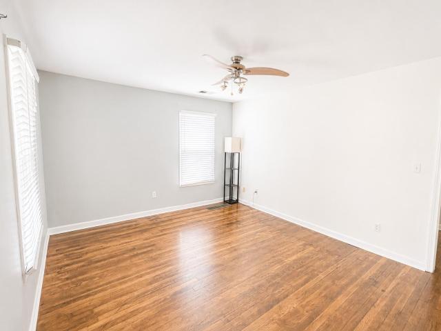 1043 A & B Crescent Avenue
