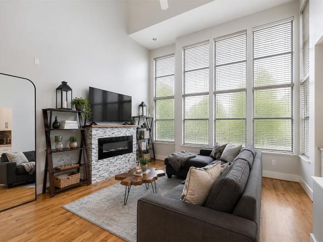 1043 Bonner Street 1043
