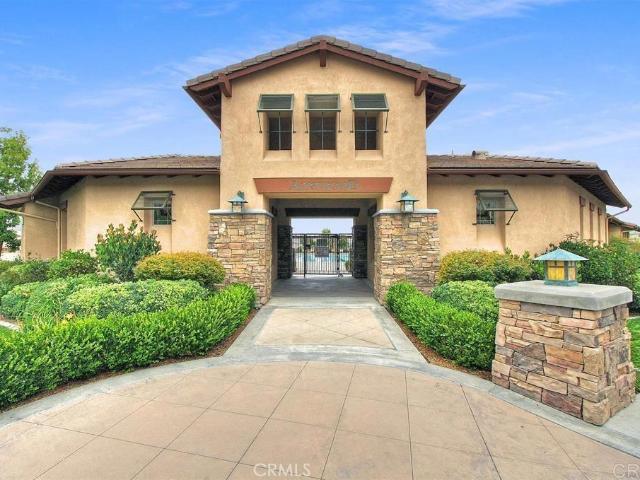 1043 Greenway Road