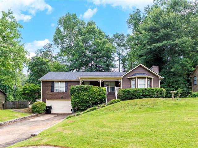 1043 Justice Lane NW
