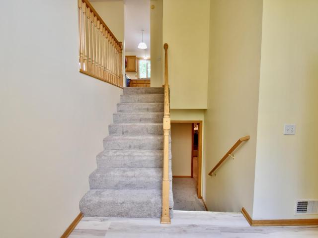 1043 Lawrence Circle