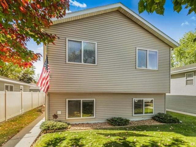 1043 35th Ave N, Saint Cloud, MN 56303