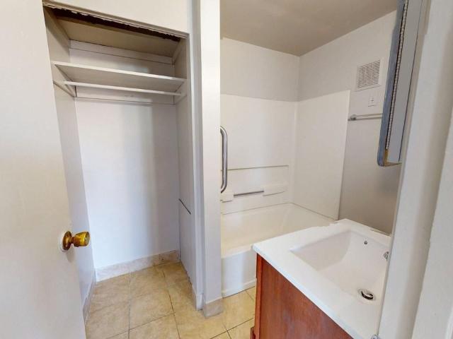 104 106 8th Street NE and 808 Federal Ave NE 1 Bedroom Apartment for Rent at 104 8th St Ne, Massillon, OH 44646