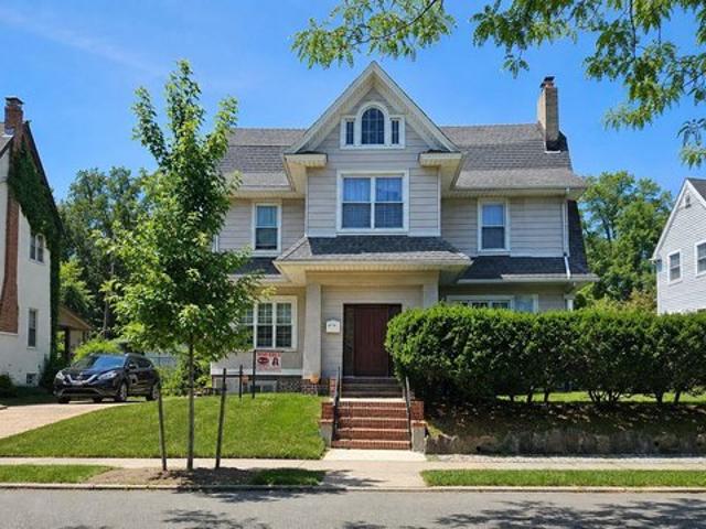 104 22 nd St, Saint Albans, NY 11412