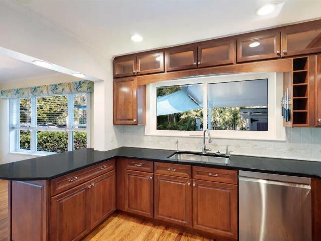 104 24th St NW, Bradenton, FL 34205 | MLS #A4687