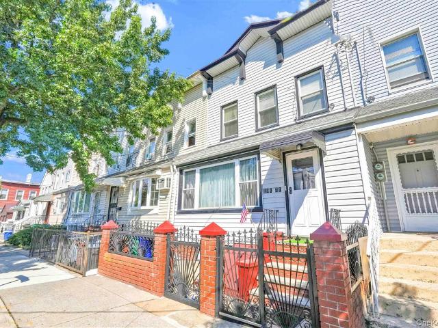 104 2 nd Avenue