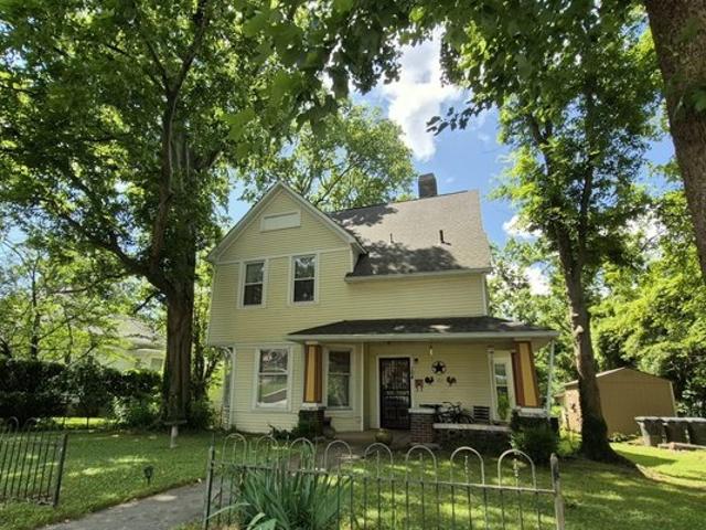 104 2nd Ave, Columbia, TN 38401
