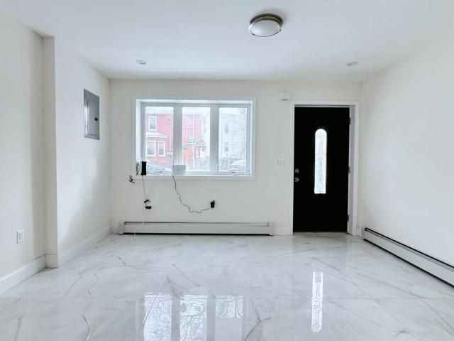 104 4 th Ave