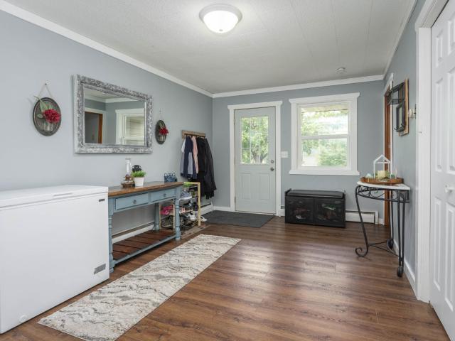 104 4th Street E