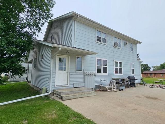 104 5th Ave S, Wahpeton, ND 58075