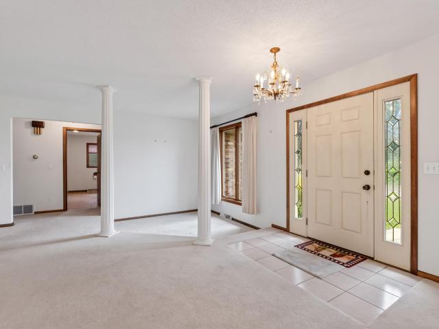 104 5th Avenue NW