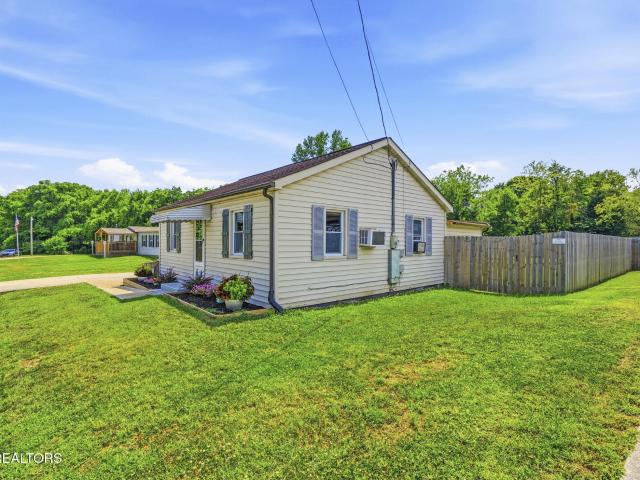 104 County Farm Rd