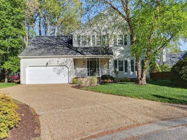 104 Compass Ct, Yorktown, VA 23693