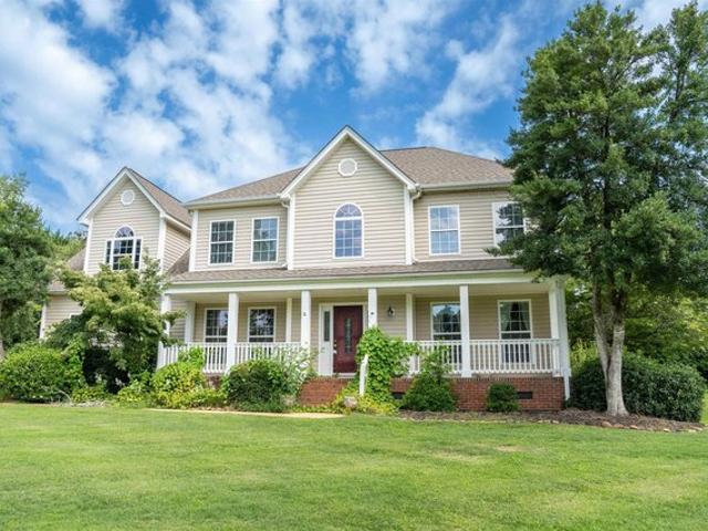 104 Copeland Rd, Greer, SC 29651