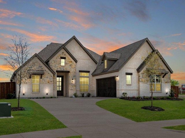 104 Calf Ln, Midlothian, TX 76065