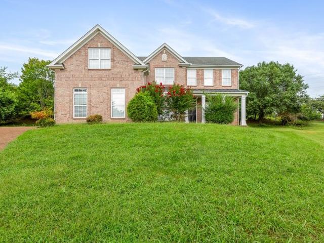 104 Camp Creek Ct, Hendersonville, TN 37075