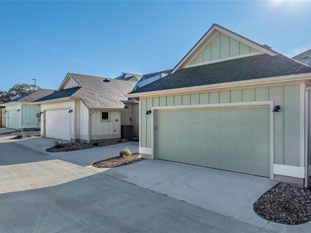 104 Cardinal Woods Court