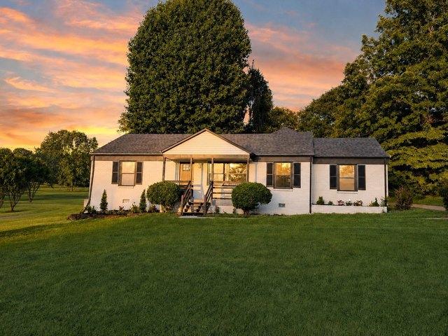 104 Carol Dr, Columbia, TN 38401