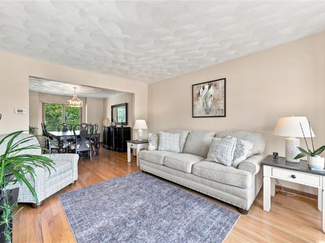 104 Carmella Dr