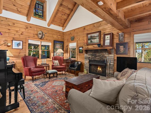 104 Carriage Dr, Fairview, NC 28730 | MLS #4354 | Compass