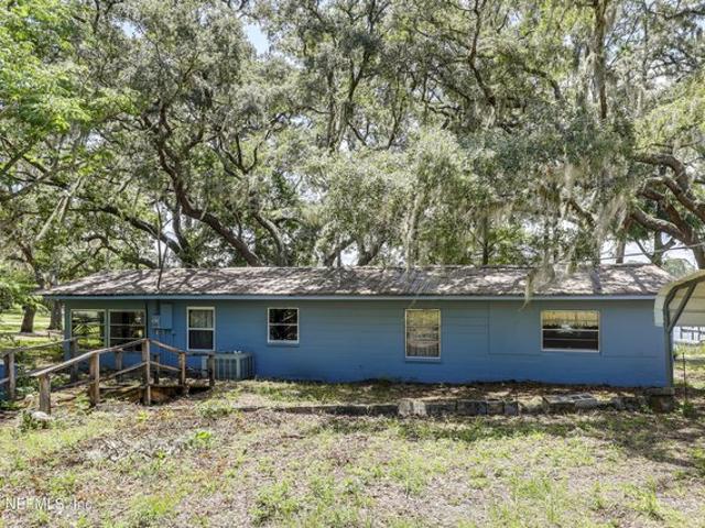 104 Carter Whittaker Ln, Pomona Park, FL 32181