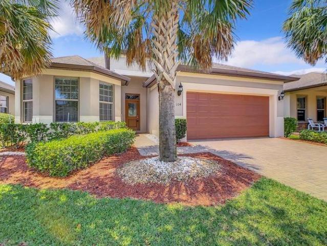 104 Castellon Ct, Davenport, FL 33837