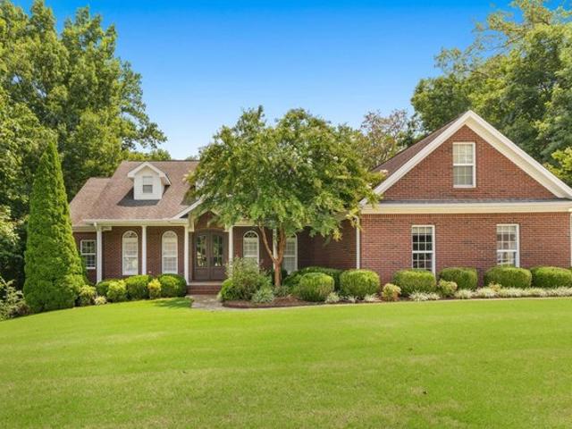 104 Castlewood Ct, Florence, AL 35633