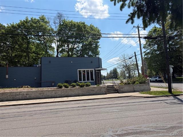 104 Chapman Avenue