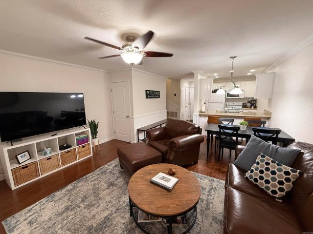 104 Chelsea Dr. 13