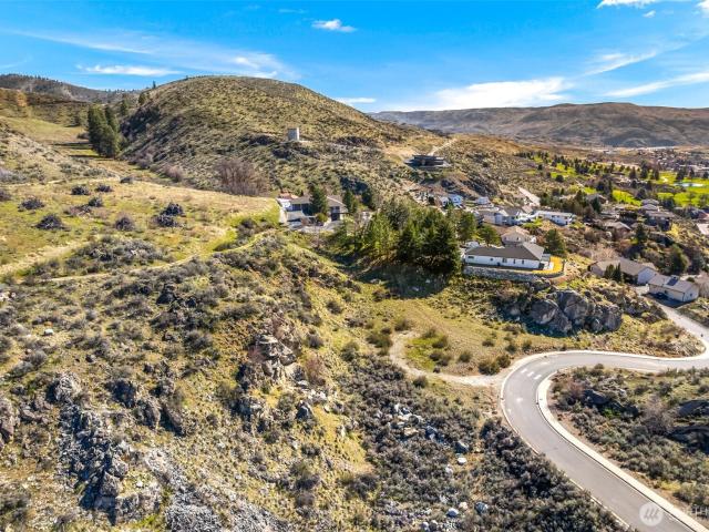 104 Crest Drive