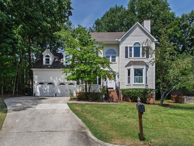 104 Acadia Ct, Cary, NC 27513