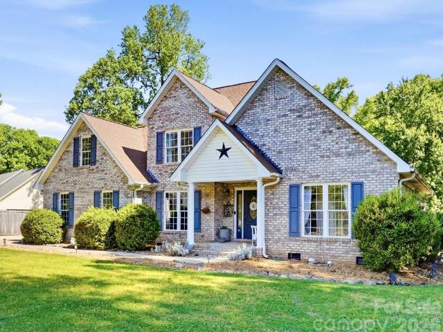 104 Ardmore Place