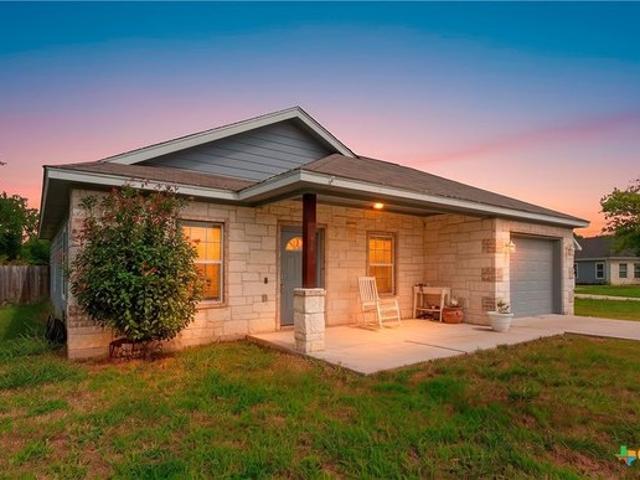 104 Avenue B, Moody, TX 76557