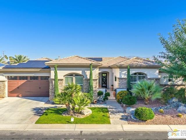 104 Azzuro Dr, Palm Desert, CA 92211