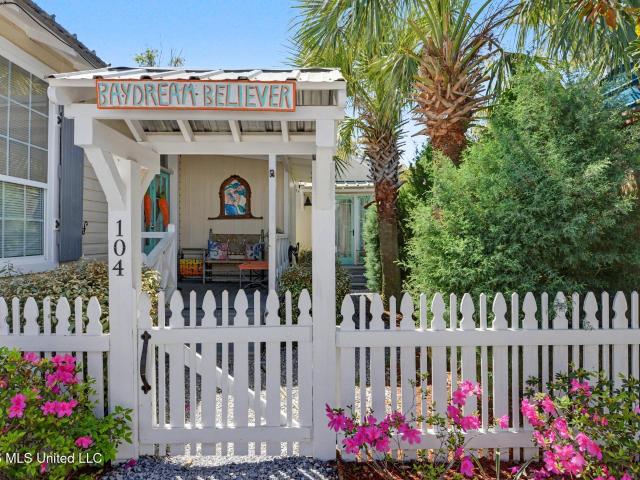 104 Boudin Lane