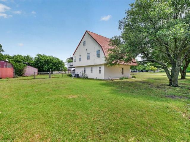 104 Bow Creek Cir, Red Oak, TX 75154