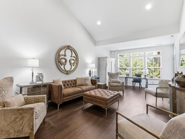 104 Bay Breeze Boulevard